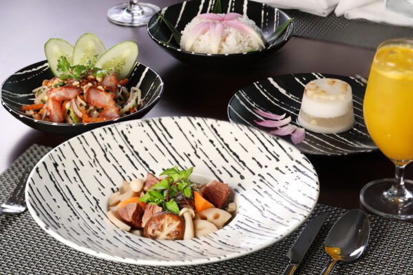 Tasty lunch & dinner set menus - GrandVista